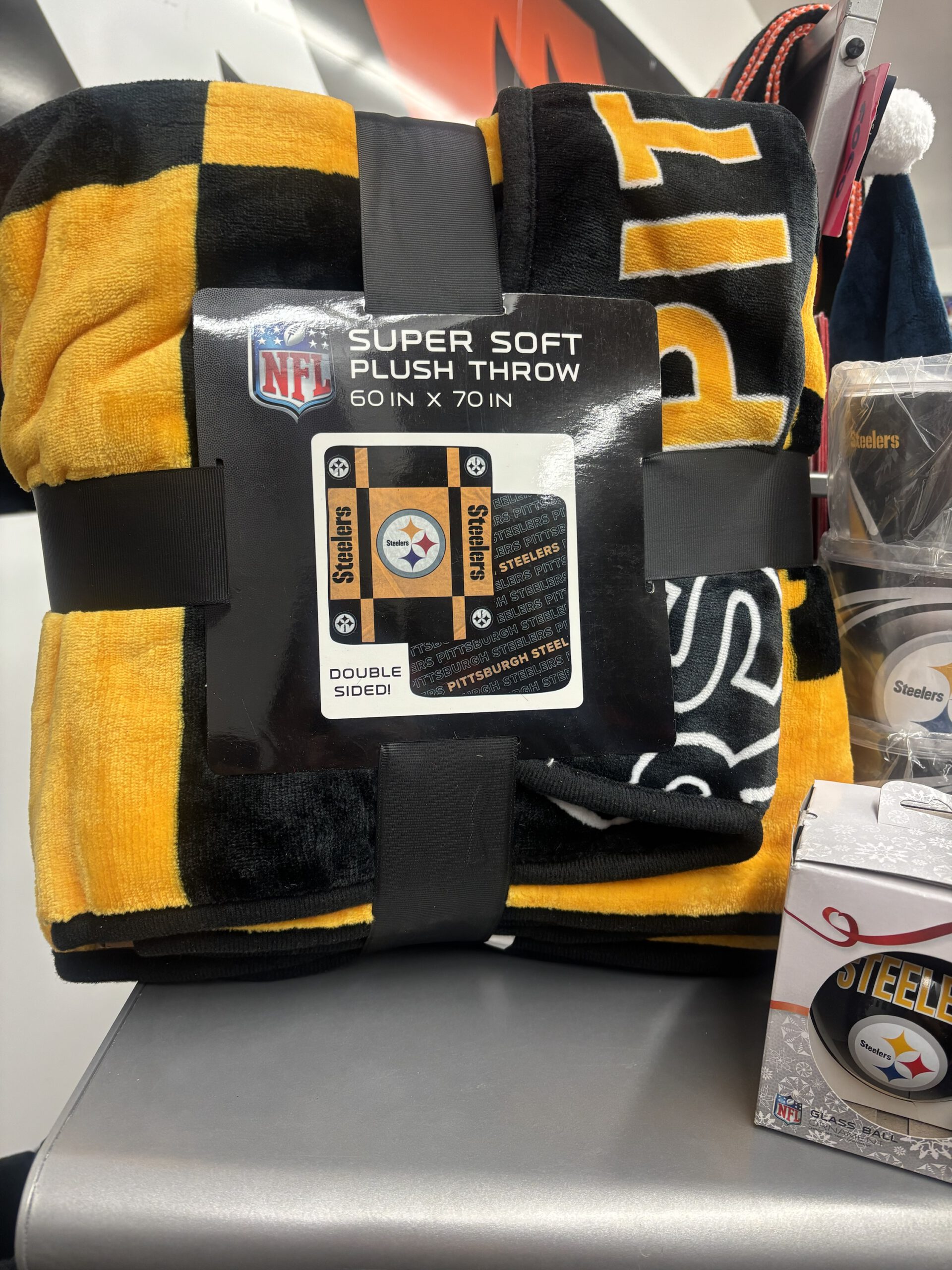 Pittsburgh Steelers super soft 60 x 70” plush throw – Wild Bills Apparel